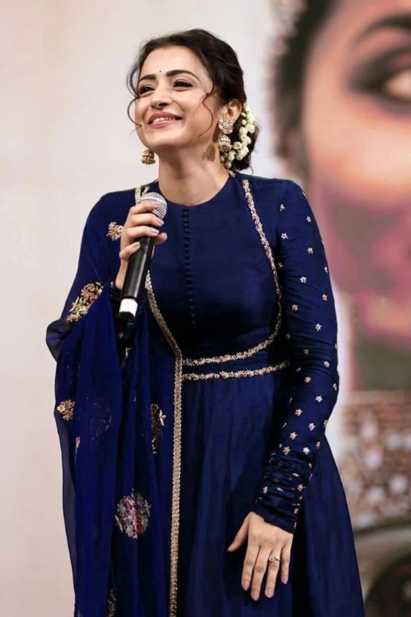 PS2 Trisha Gown